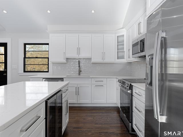 338 Stevenson Rd, Fairfield, CT 06825 | MLS #24157