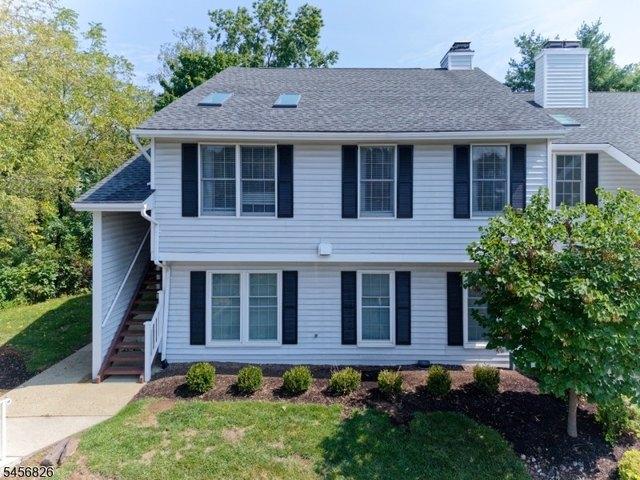 338 Phoebe Ct, Readington Twp, NJ 08887