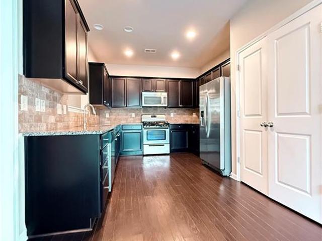 338 Privet Circle