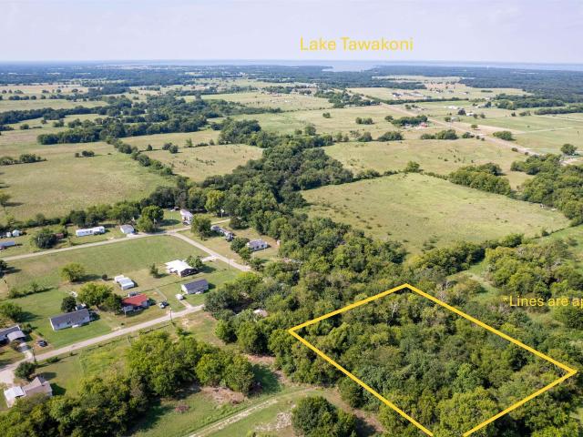 338 Roberts Rd, Point, TX 75472 | MLS #25012 | Compass