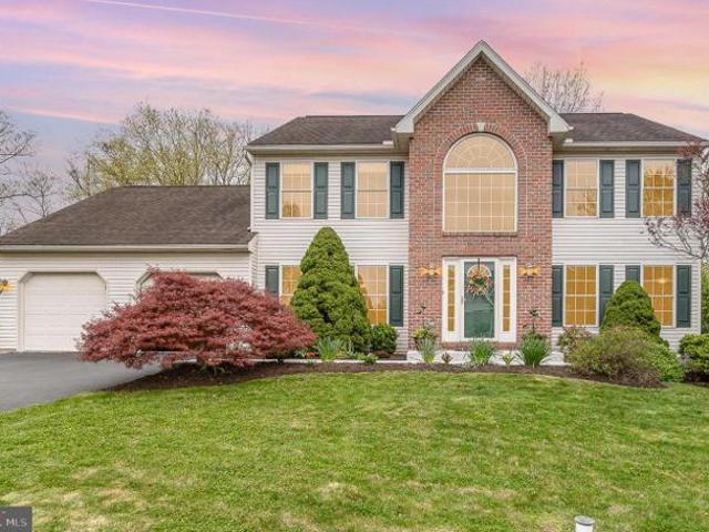 338 Rosecliff Dr, Douglassville, PA 19518