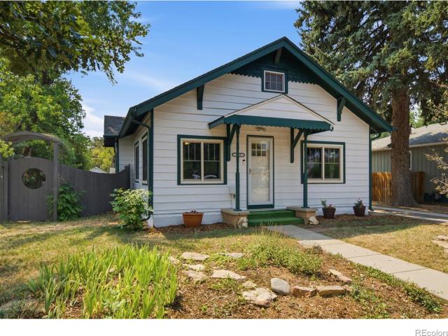338 W 9th Street