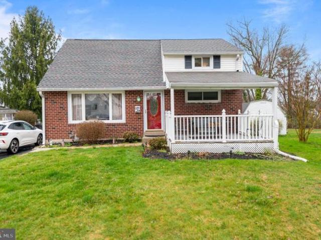 338 W Signal Hill Rd, King of Prussia, PA 19406