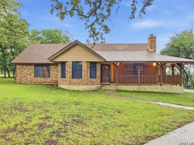 338 Twin Oaks Dr