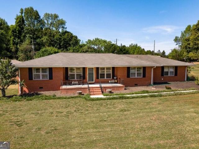 338 Virginia Ln, Hull, GA 30646