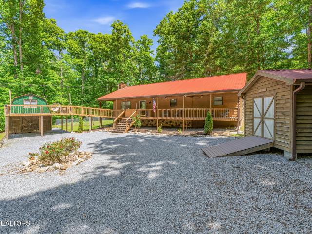 3394 Laurelwood Rd