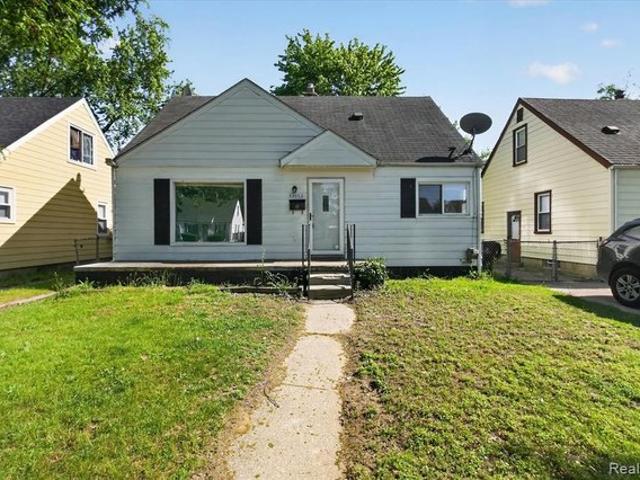 33953 Glover St, Wayne, MI 48184