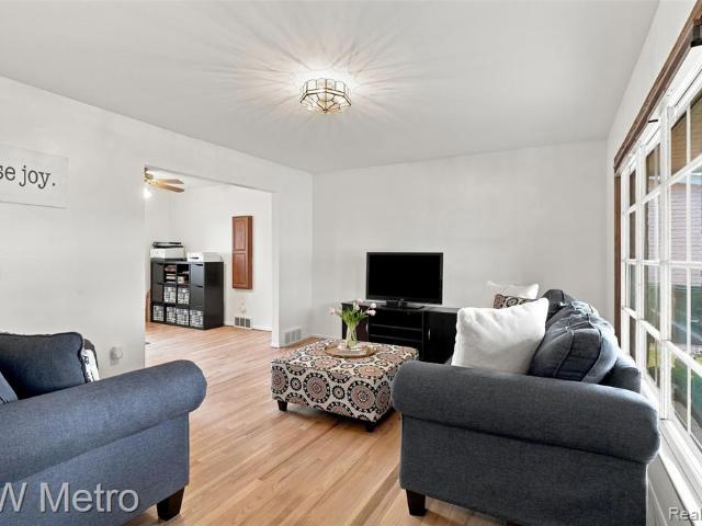 33958 Curcio Drive