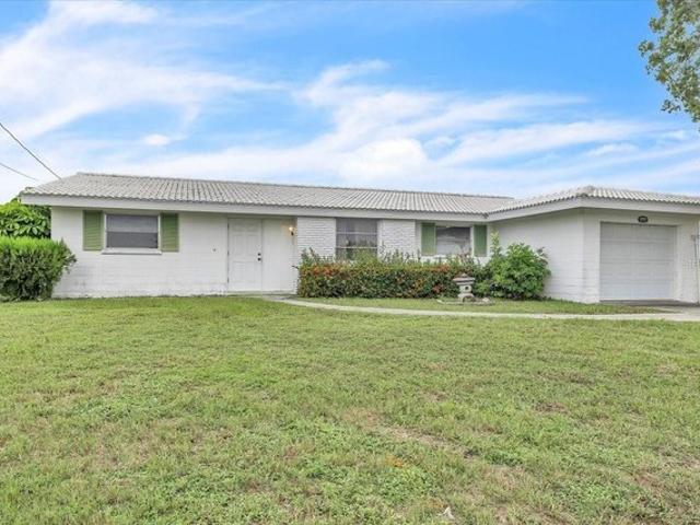 3395 Pinetree St, Port Charlotte, FL 33952