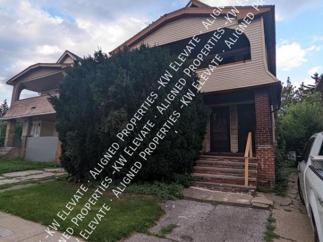 3395 w 117th unit 3. 2 bed 1 bath