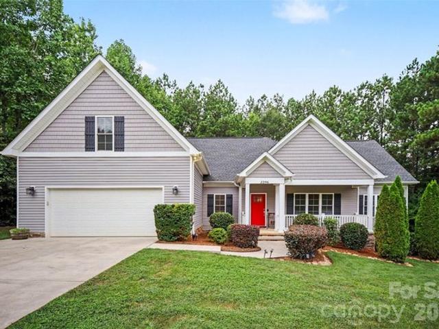 3396 Long Cedar Ln, Alexis, NC 28006