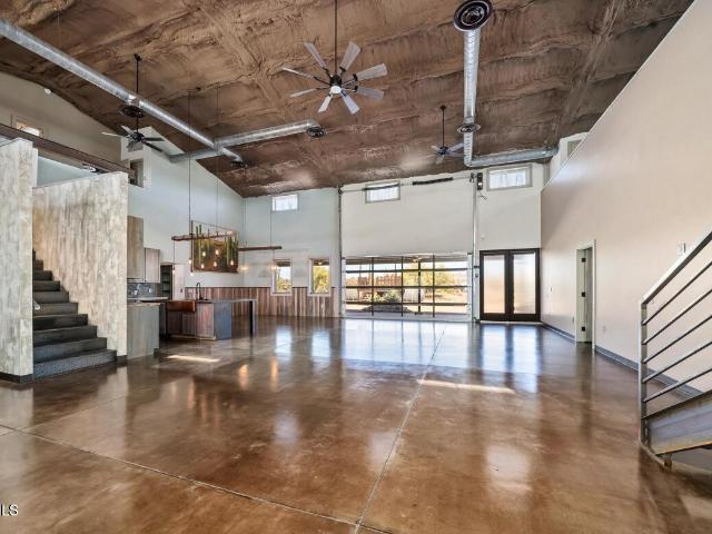 33977 S Twin Hawk Lane