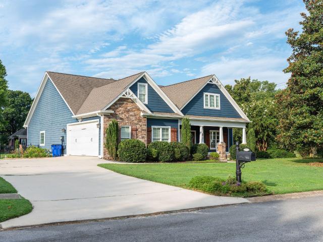 3397 Autumn Ridge Drive NW
