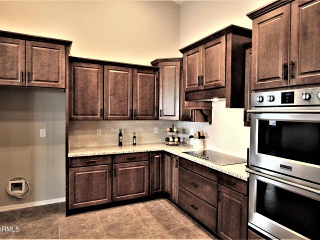 3398 w hooper trail