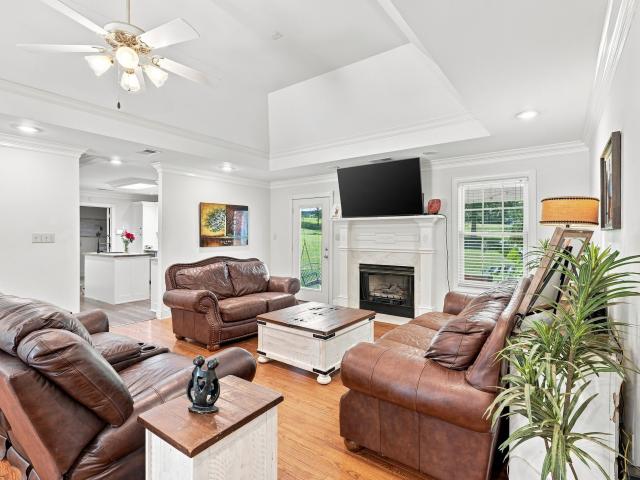 3399 Clark Ln