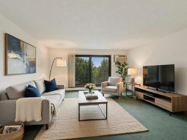 3399 Kent St Apt 211, Shoreview, MN 55126
