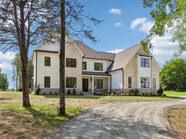3390 Mealer Rd