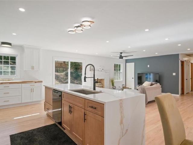 3390 Cedar Island Dr SW, Atlanta, GA 30311 | MLS #7708