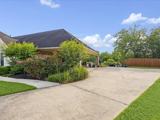 3391 Clearwood Circle
