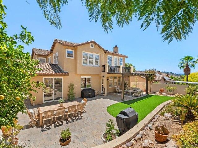 3393 Holly Oak Ln, Escondido, CA 92027