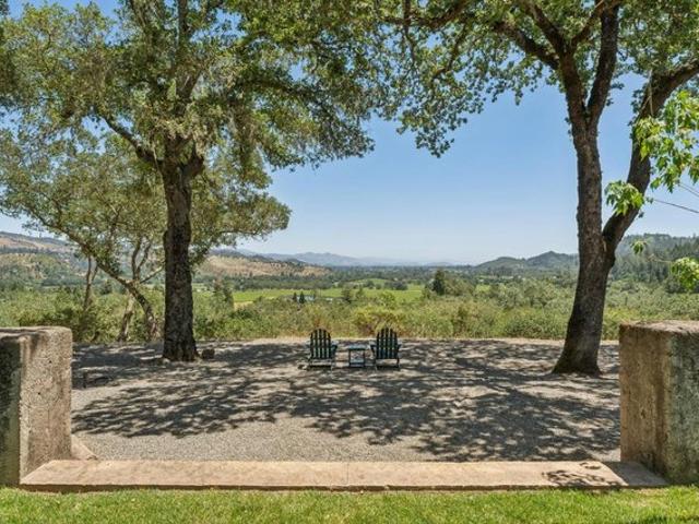 3393 Saint Helena Hwy N, Saint Helena, CA 94574