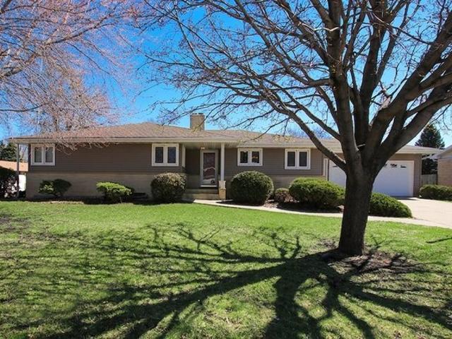339 6th St NW, Buffalo Lake, MN 55314