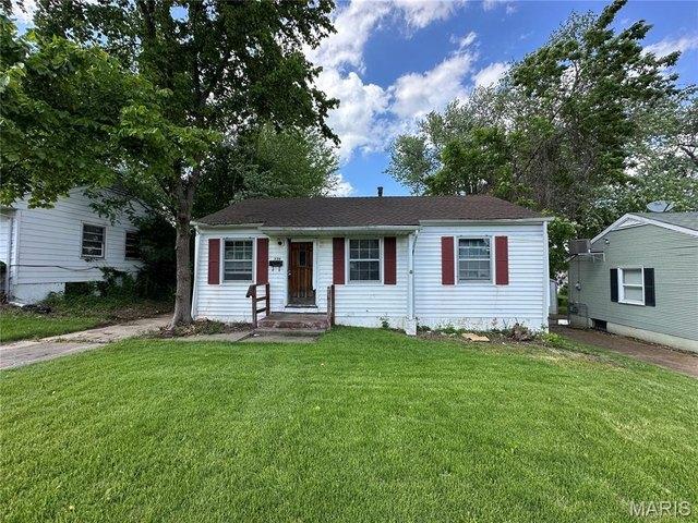 339 Crawford Rd, Saint Louis, MO 63137