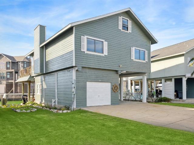 339 Admiral Cir, Tiki Island, TX 77554 | MLS #59464 | Compass