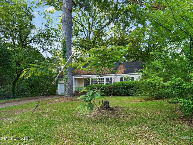 339 Audubon Place