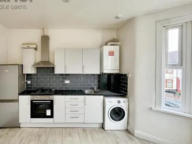 339 Dersingham Avenue, London, E12 6JX, United Kingdom | 2 bed apartment for rent #139622684 | Rentberry