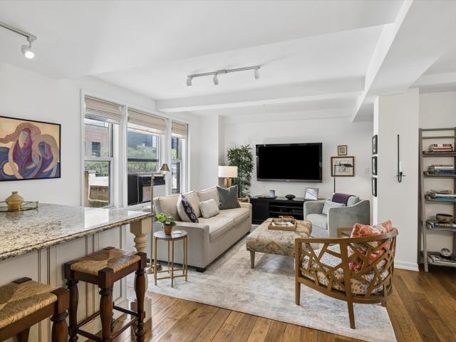 339 E 58th Street 7CD