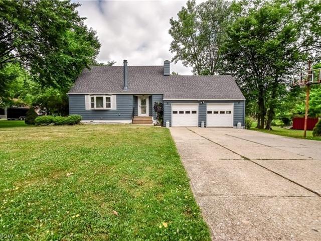 339 E Sprague Rd, Seven Hills, OH 44131