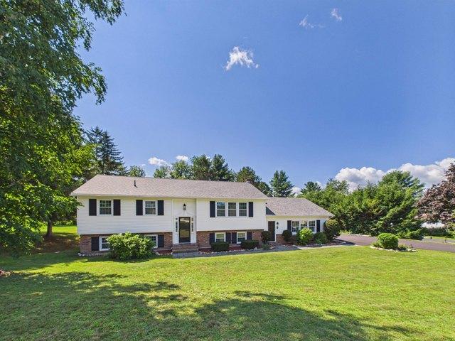 339 Eastridge Cir, Mendon, VT 05701
