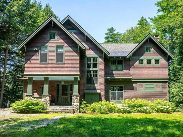 339 Ellisons Lake Rd, Ludlow, VT 05149