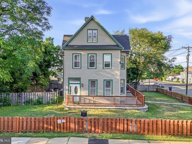 339 Filmore St, Riverside, NJ 08075