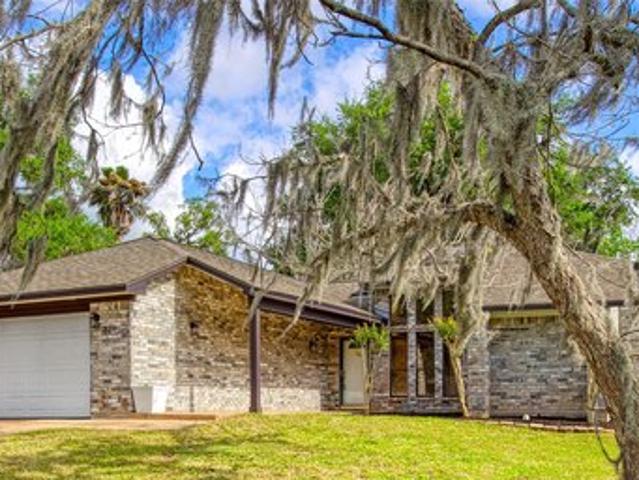 339 Freeman Blvd, West Columbia, TX 77486