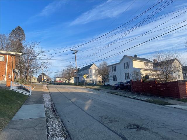 339 Maple Ave