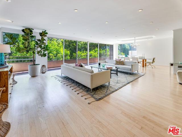 339 N Palm Dr #202, Beverly Hills, US, CA