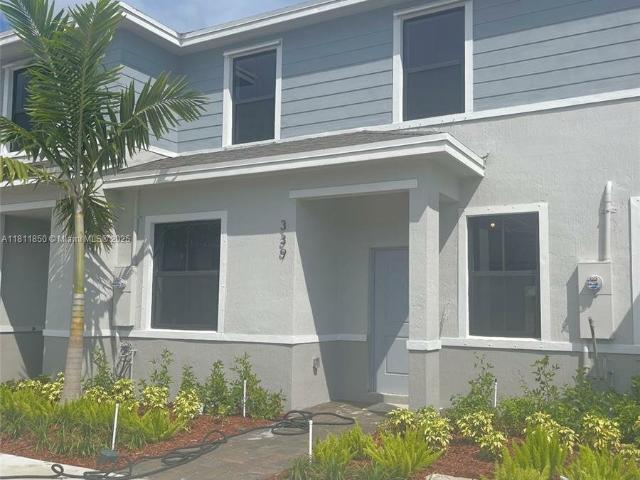 339 NE 12th St, Florida City, FL