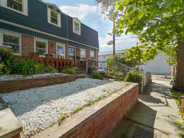 339 Stevens Ave