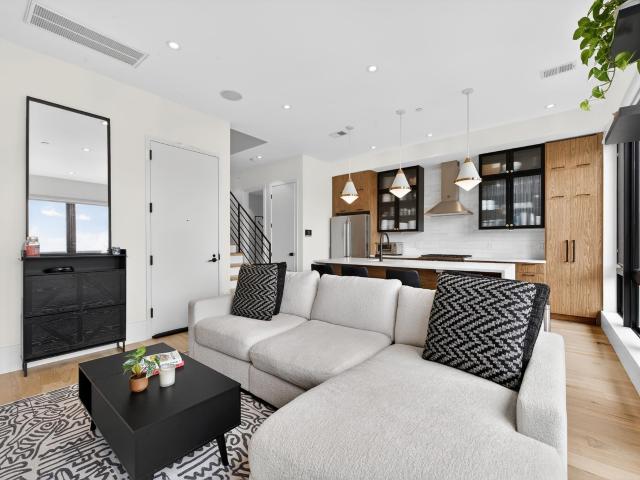 339 Palisade Ave # 3