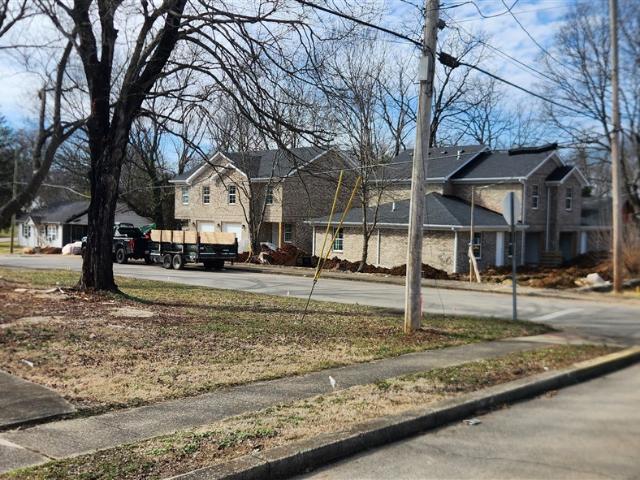 339 W 12th Street