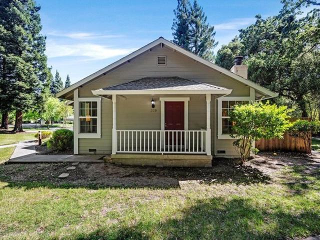 339 W Thomson Ave, Sonoma, CA 95476