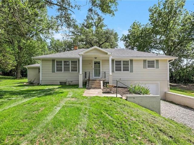 339 W Oak Street