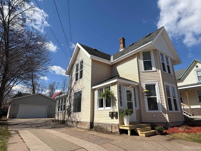 339 W Park Street