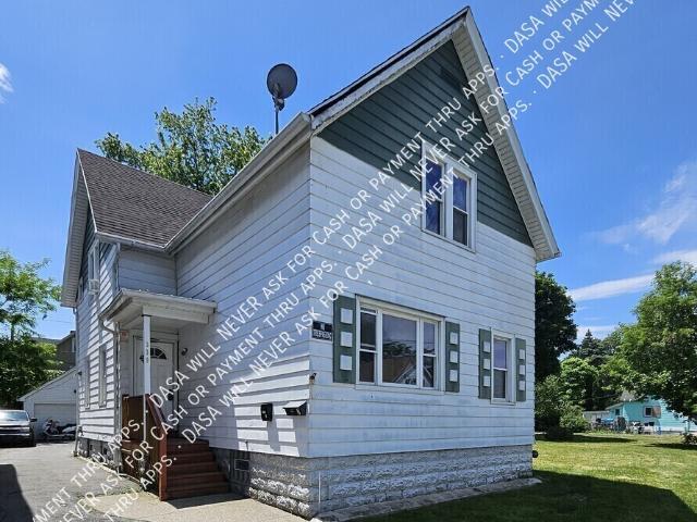 339 Weaver Lower 3 Beds / 1 Bath