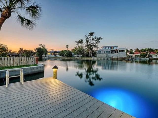 339 Treasure Boat Way, Sarasota, FL 34242