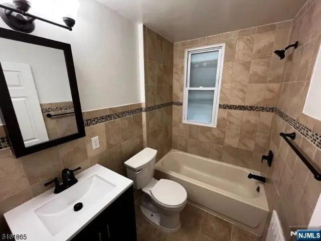 339 Valley Brook Avenue # Apt 1E