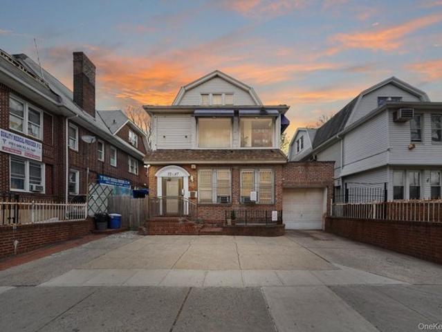 37 47 76th St, Jackson Heights, NY 11372
