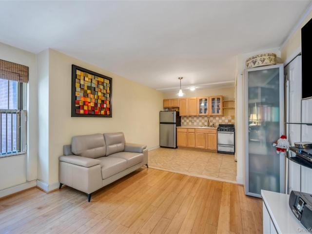 37 50 87th Street 1C